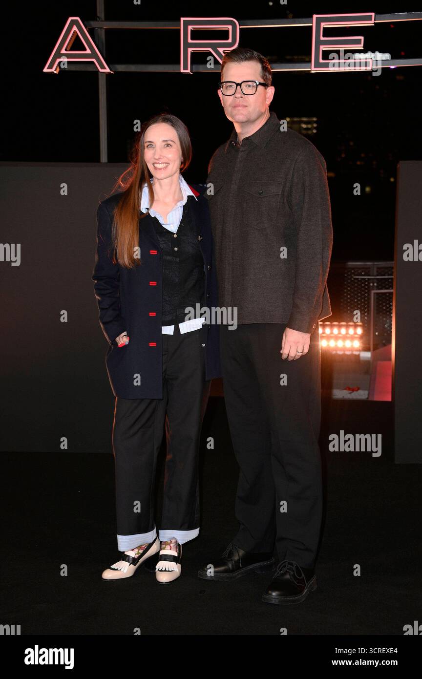 Emma Ludbrook und Justin Springer beim Photocall zum Kinofilm Tron ...
