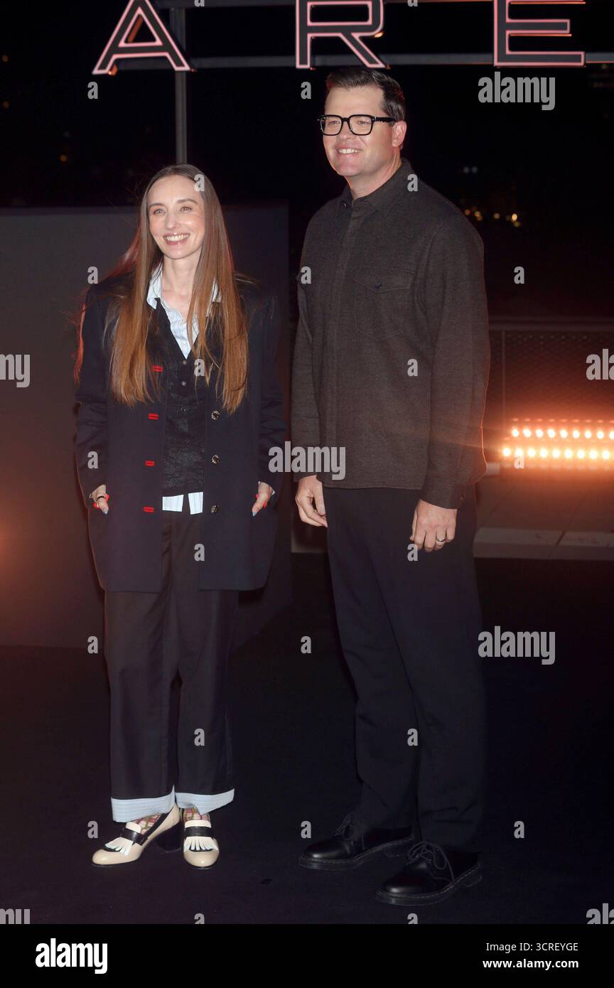 Emma Ludbrook und Justin Springer beim Photocall zum Kinofilm Tron ...