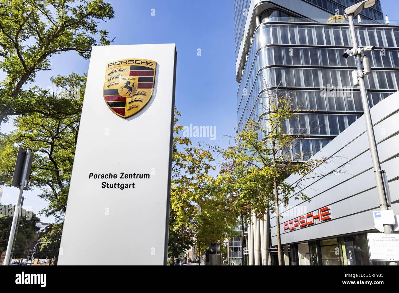 Porsche Centre Autohaus am Pragsattel. Porsche Design Tower skyscraper ...