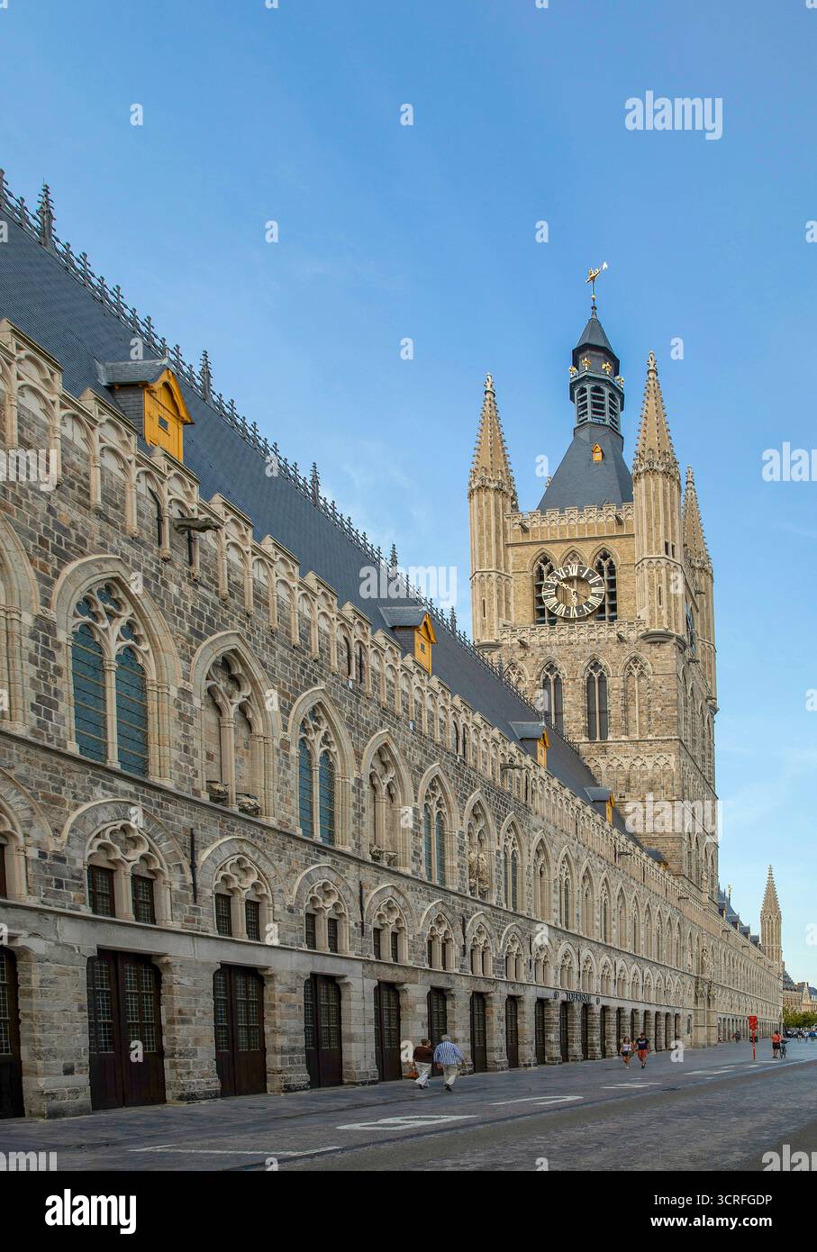 Tourist attractions in ypres hi-res stock photography and images - Alamy