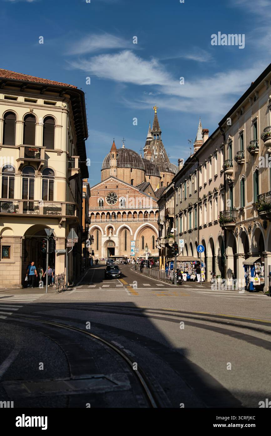 Padova, italy 1 october 2025: basilica of saint anthony, a prominent ...