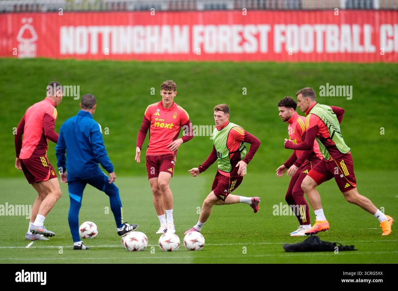Nottingham Forest's Ryan Yates (third left) and team-mates during a ...