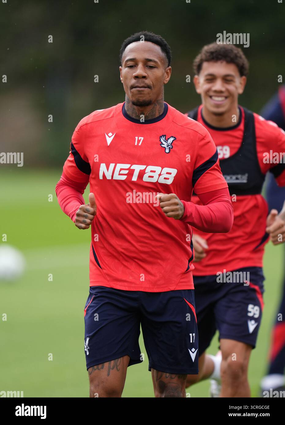 Nathaniel clyne crystal palace 2025 hi-res stock photography and images ...