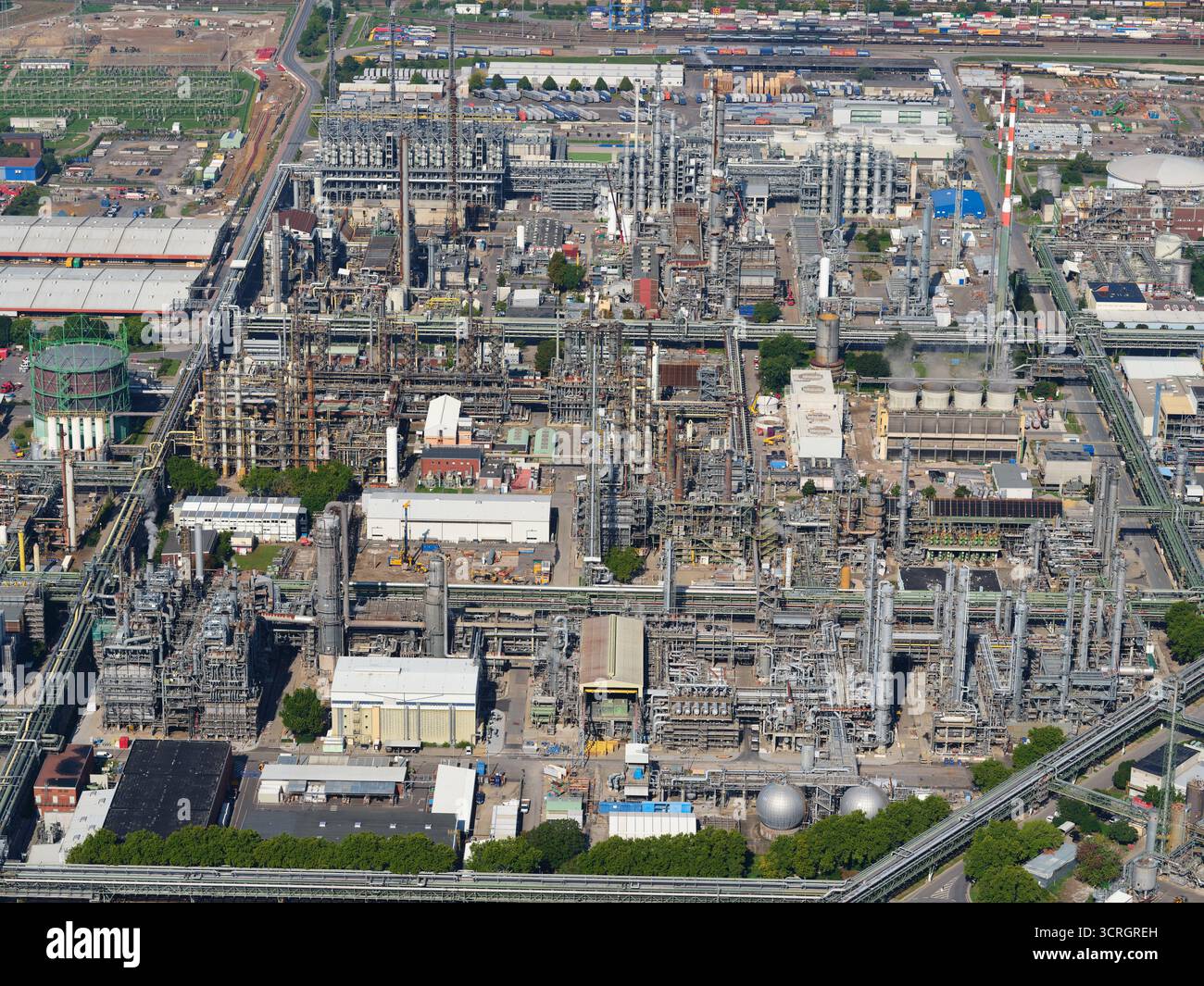 Aerial view complex industrial hi-res stock photography and images - Alamy