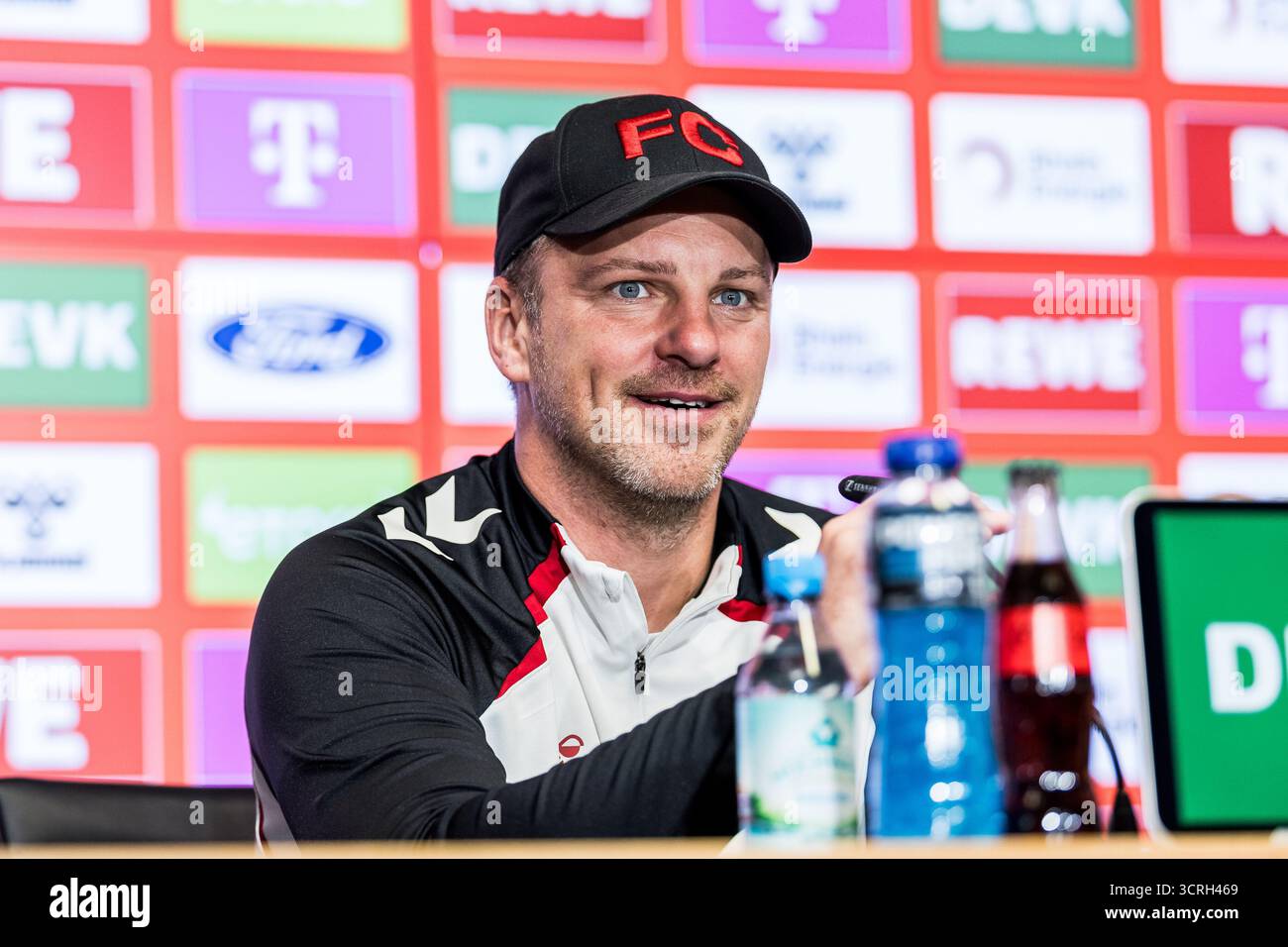 Lukas Kwasniok (Trainer 1. FC K?ln) Pressekonferenz 1. FC K?ln ...