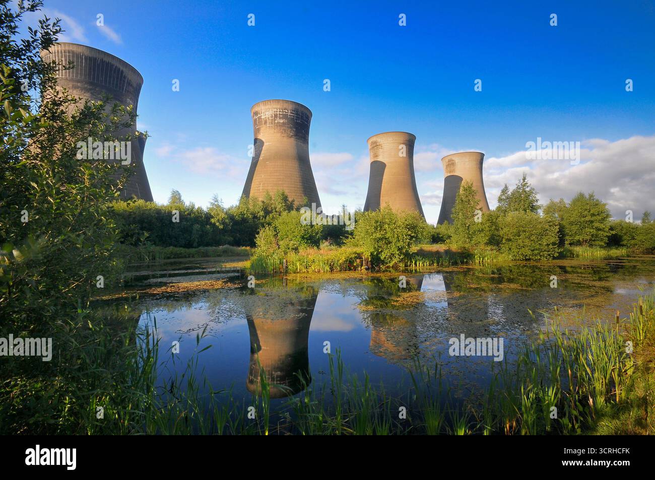 Cooling towers of the long demolished power station at Barnby Dun ...
