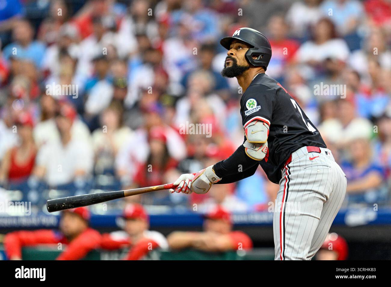 PHILADELPHIA, PA - SEPTEMBER 27: Center Fielder Byron Buxton #25 of the ...