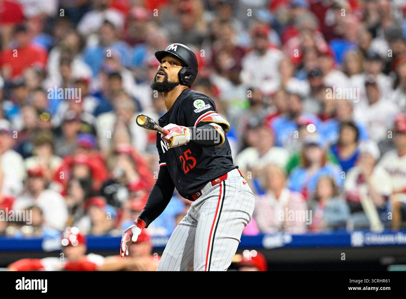 PHILADELPHIA, PA - SEPTEMBER 27: Center Fielder Byron Buxton #25 of the ...