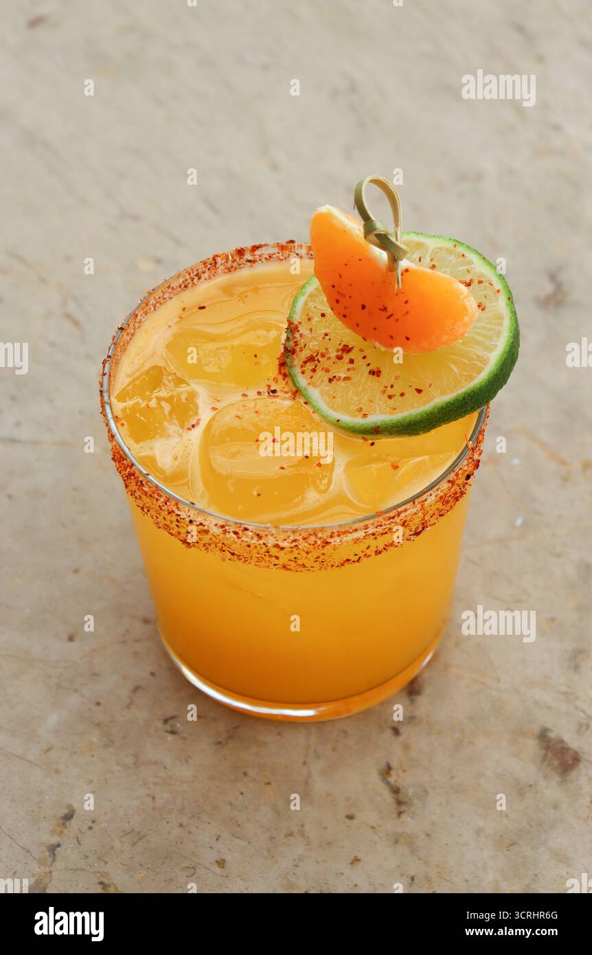 Sparkling salt rim hi-res stock photography and images - Alamy