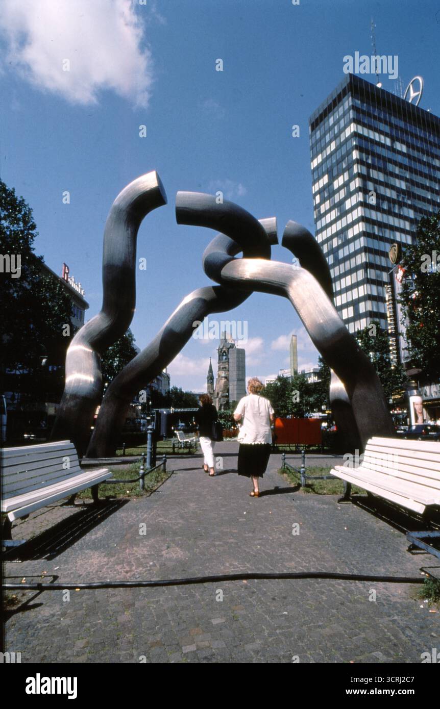 RECORD DATE NOT STATED BERLIN /bRRANDENBURG/GERMAN/nEW Constructions ...