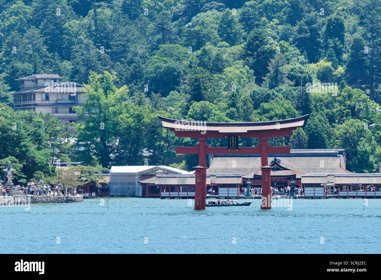 Iconic red torii gate itsukushima hi-res stock photography and images ...