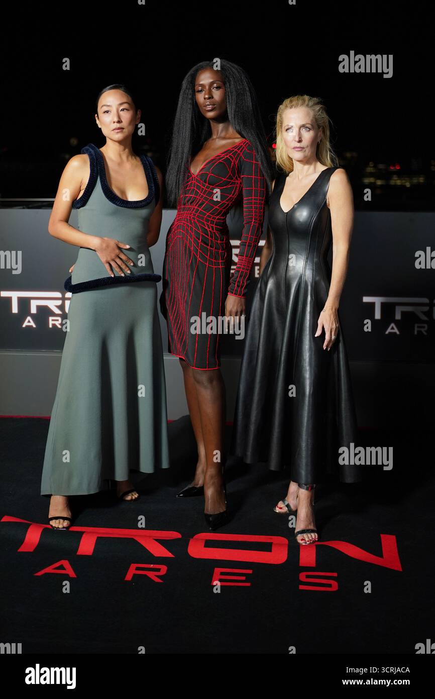 (left to right) Greta Lee, Jodie Turner-Smith and Gillian Anderson ...
