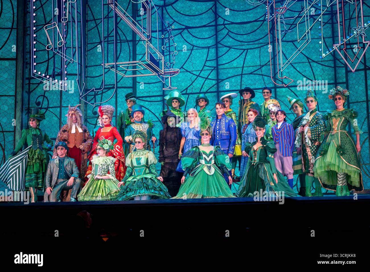 The entire cast with Cristina Llorente and Cristina Picos during the graphic pass of ‘Wicked' at ...