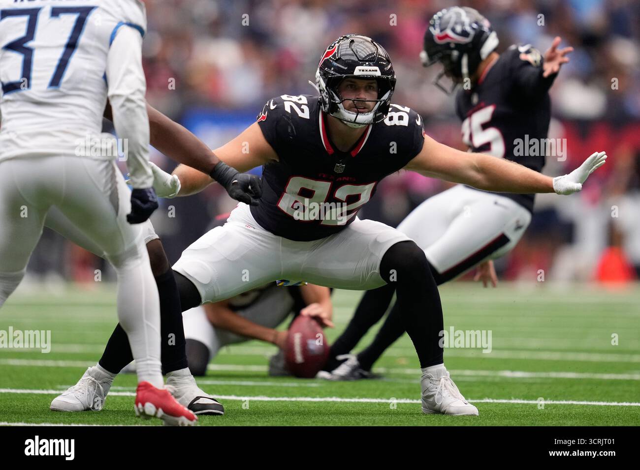 Houston Texans tight end Brenden Bates blocks during an NFL football ...