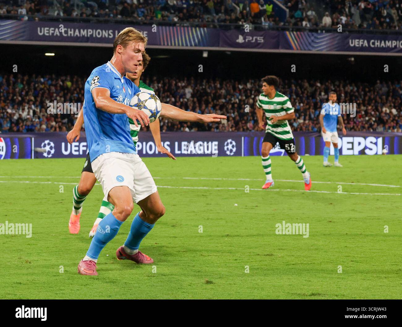 Napoli, Napoli, Italia. 1st Oct, 2025. Rasmus Hoyland of SSC Napoli ...