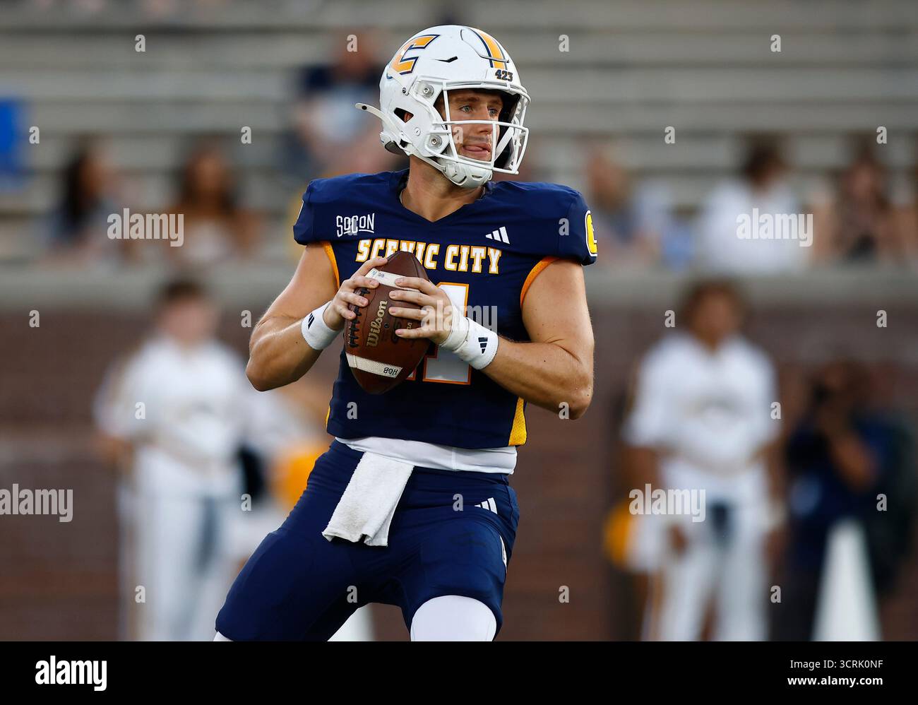 CHATTANOOGA, TN - SEPTEMBER 27: Chattanooga Mocs quarterback Camden ...