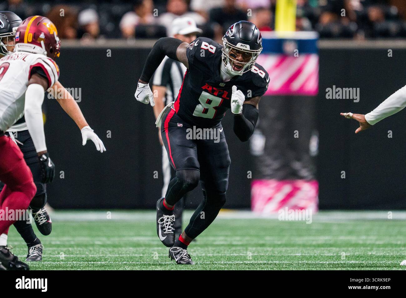 Atlanta Falcons tight end Kyle Pitts (8) works during the first half of ...