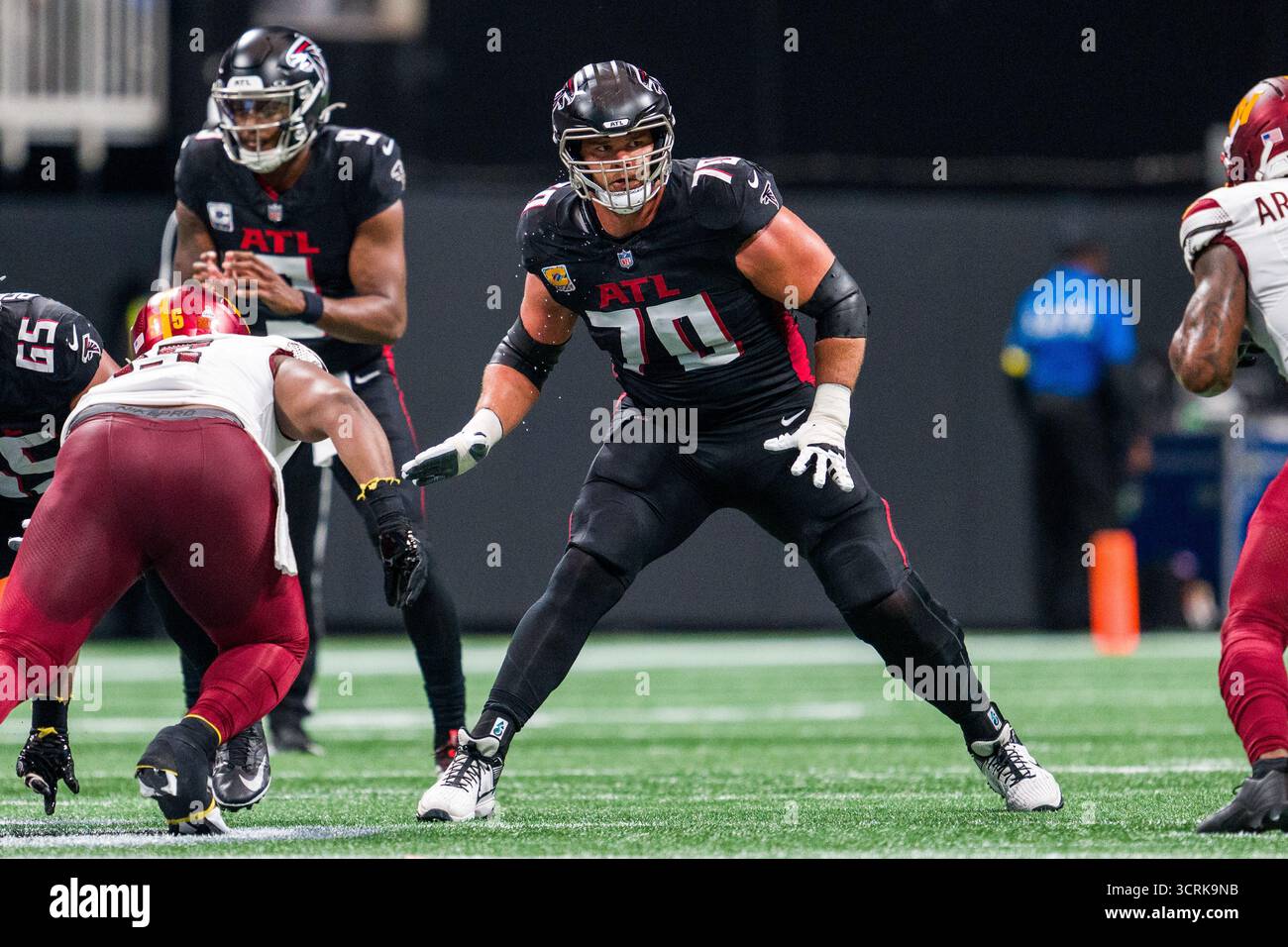 Atlanta Falcons offensive tackle Jake Matthews (70) works during the ...