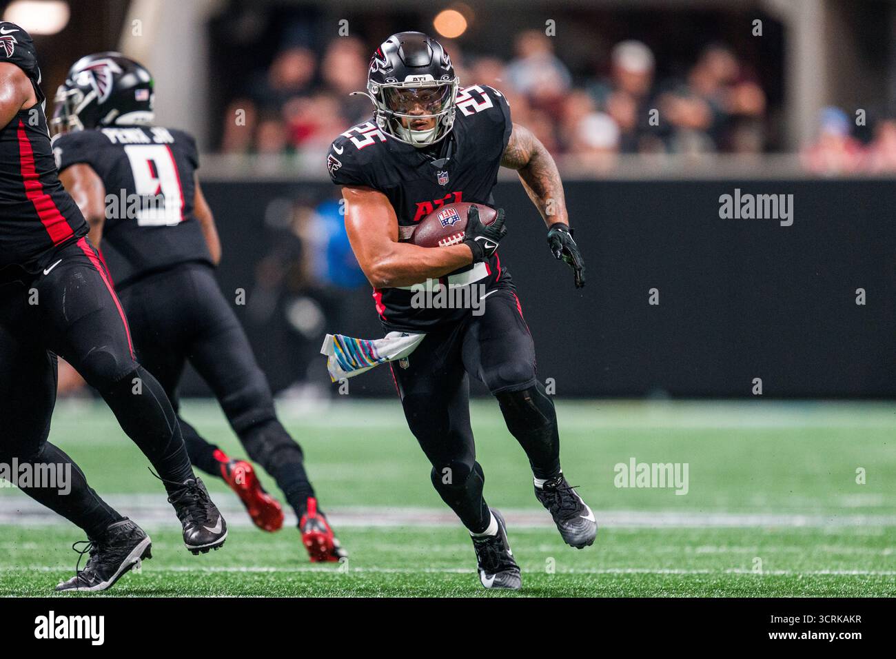 Atlanta Falcons running back Tyler Allgeier (25) runs the ball during ...