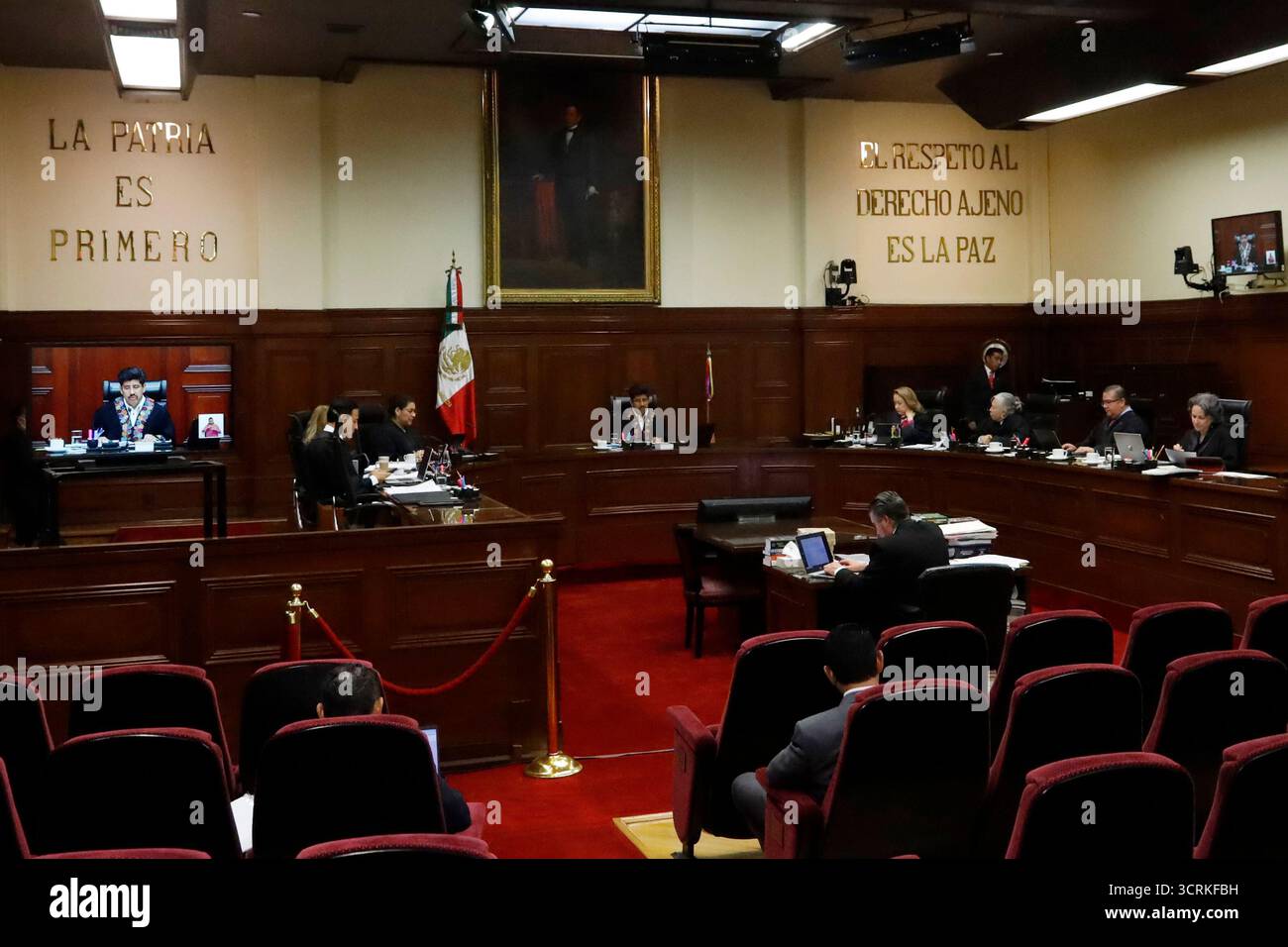 Mexico City, Mexico. 30th Sep, 2025. Mexico's Supreme Court chief, Hugo ...