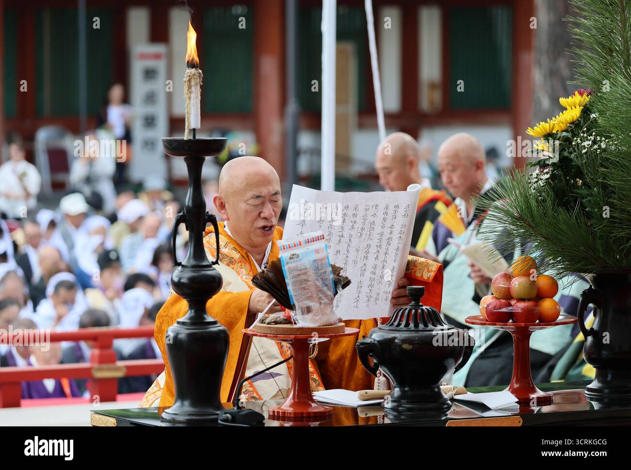The inauguration ceremony for the head priest of Yakushiji temple is ...