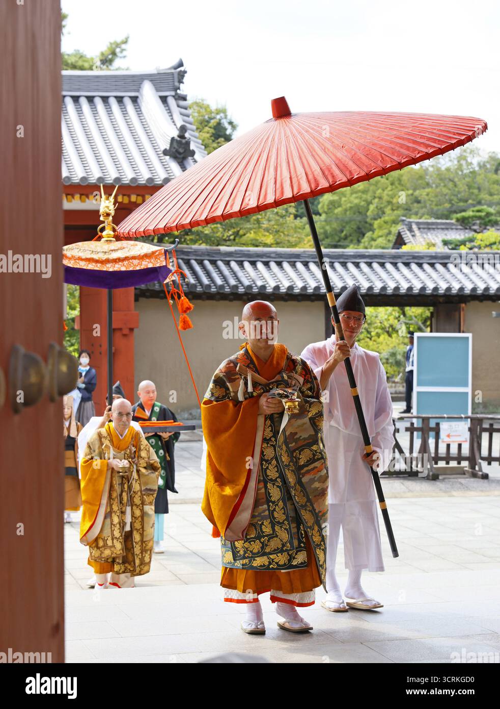 The inauguration ceremony for the head priest of Yakushiji temple is ...