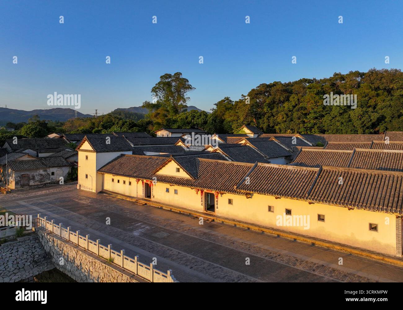 Huiyang qiuchang tea garden town hi-res stock photography and images ...