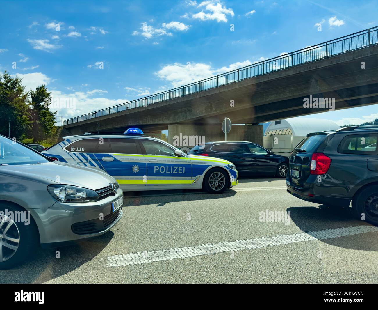 Highway scene shows roadside hi-res stock photography and images - Alamy