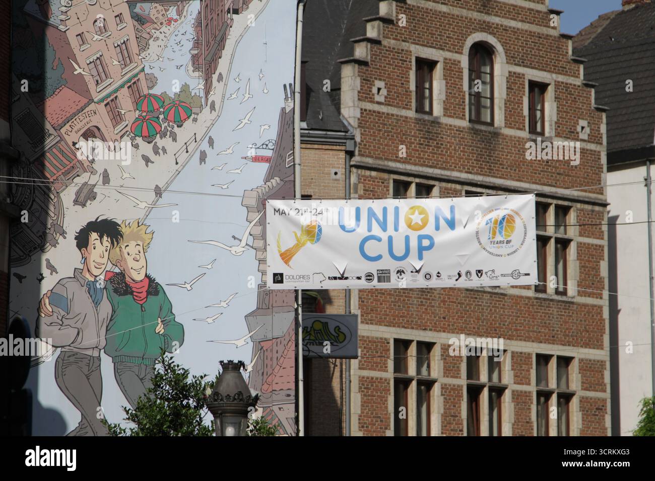 Iconique belgian cartoon figures painted in the streets of Brussels ...