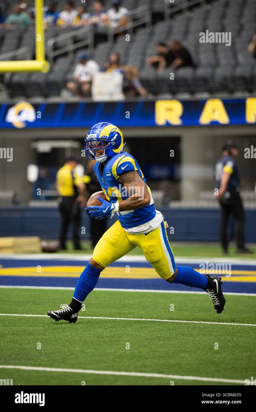 Los Angeles Rams running back Blake Corum (22) runs with the ball ...