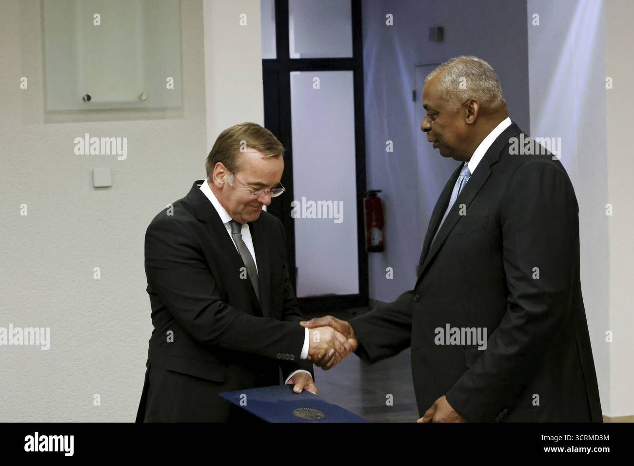 Federal Minister of Defence Boris Pistorius with Lloyd James Austin III ...