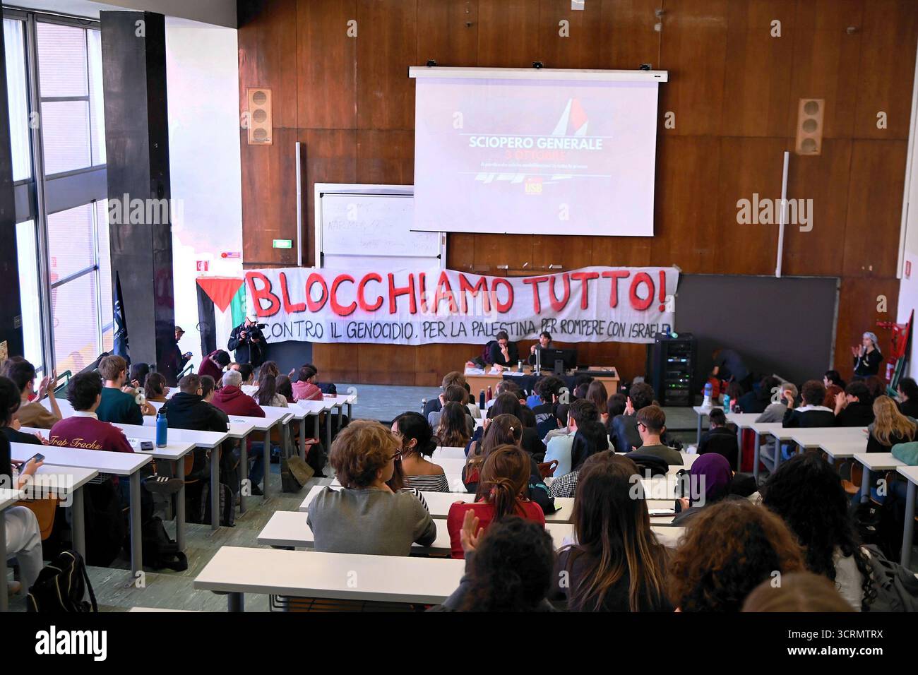 Milan, Italy. 02nd Oct, 2025. Milan, State University Occupied by ...