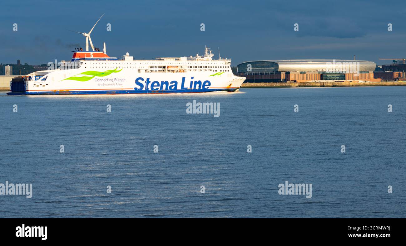 Stena Edda Ship, the Belfast - Liverpool Ferry on the river Mersey ...