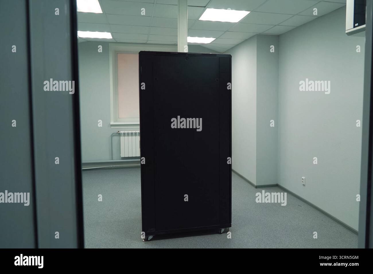 Big data server farm hi-res stock photography and images - Alamy