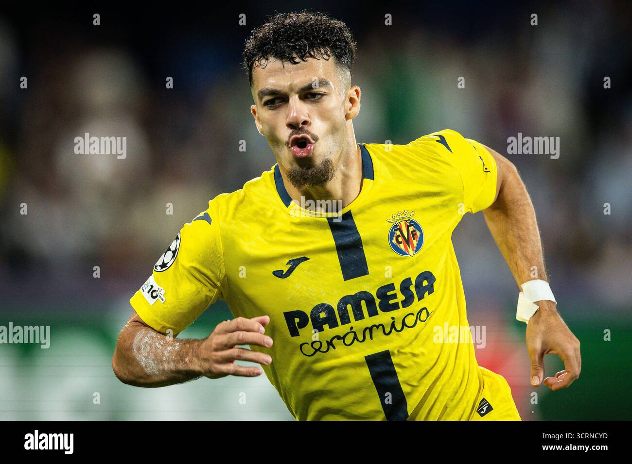 Georges MIKAUTADZE of Villarreal CF celebrates his goal during the UEFA ...