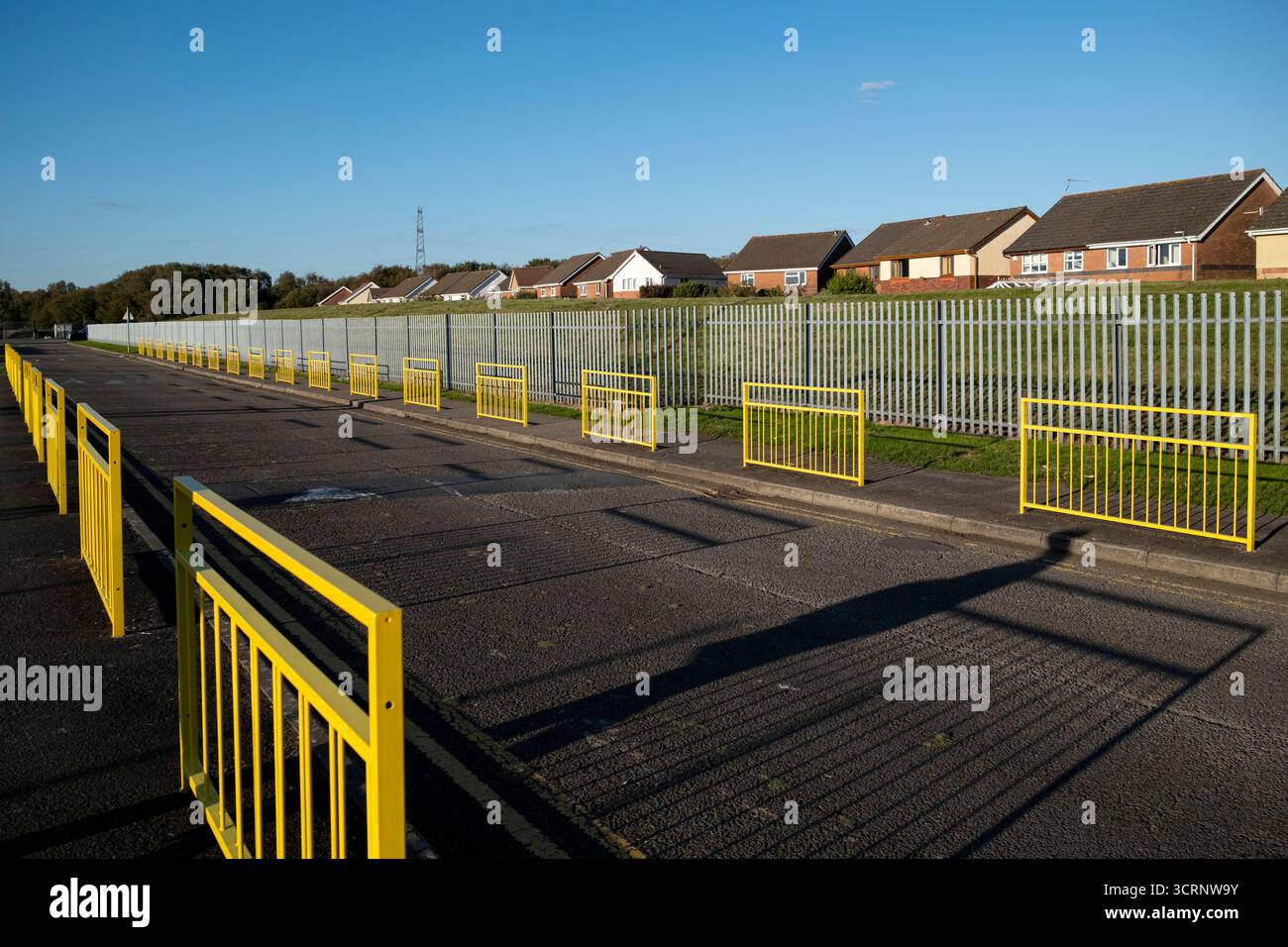 Roadside pedestrian barrier hi-res stock photography and images - Alamy