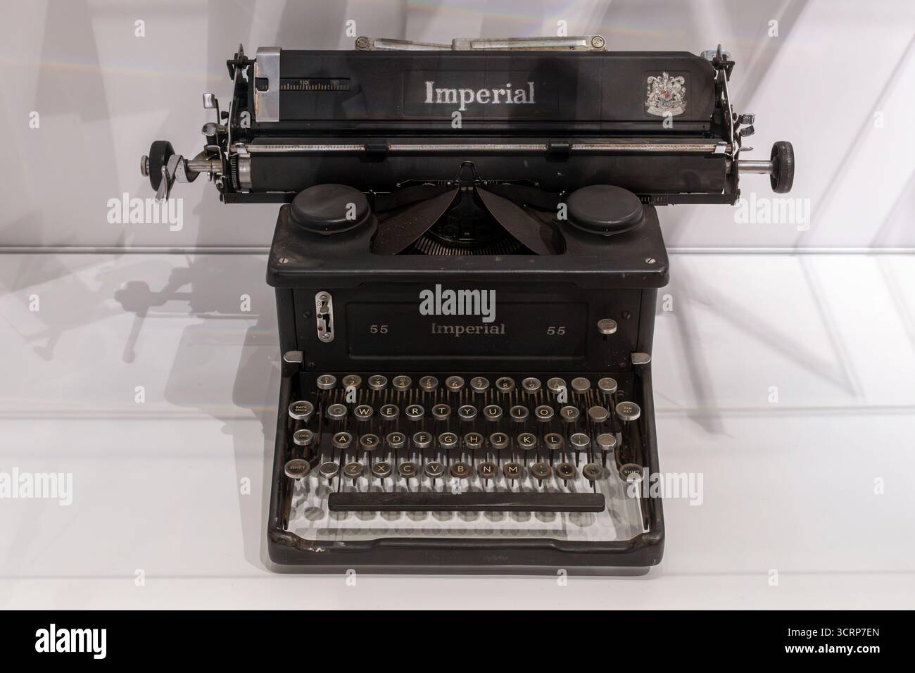 Typewriter 1950s hi-res stock photography and images - Alamy