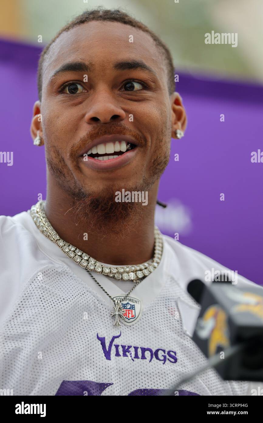 Minnesota Vikings Justin Jefferson at NFL football practice and press ...