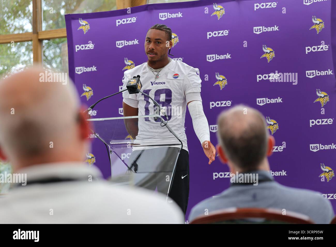 Minnesota Vikings Justin Jefferson at NFL football practice and press ...