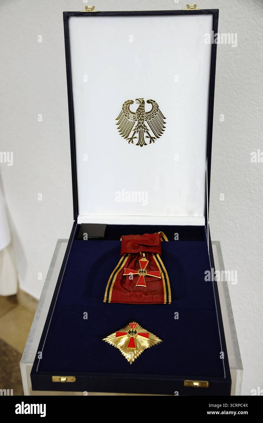Feature: German Federal Cross of Merit at Award of the Order of Merit ...