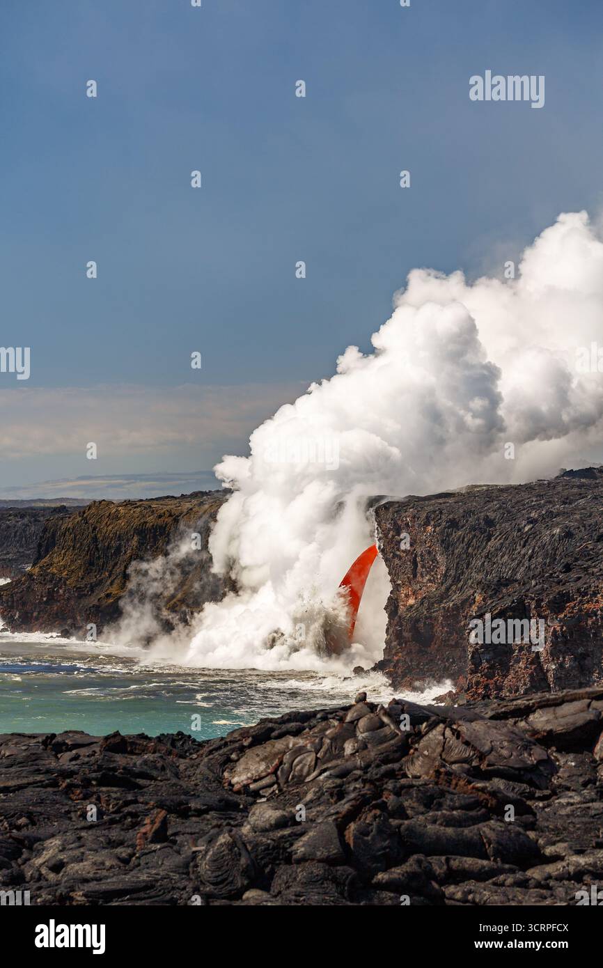 Lava ocean interaction hi-res stock photography and images - Alamy