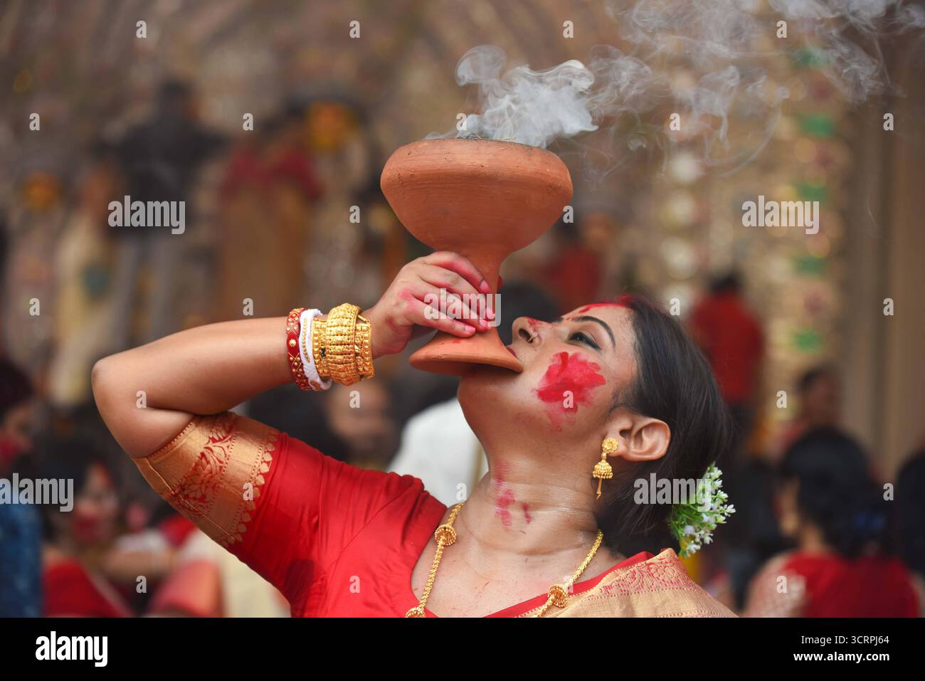 GURUGRAM, INDIA - OCTOBER 2: A woman performing Dhunuchi dance on the ...