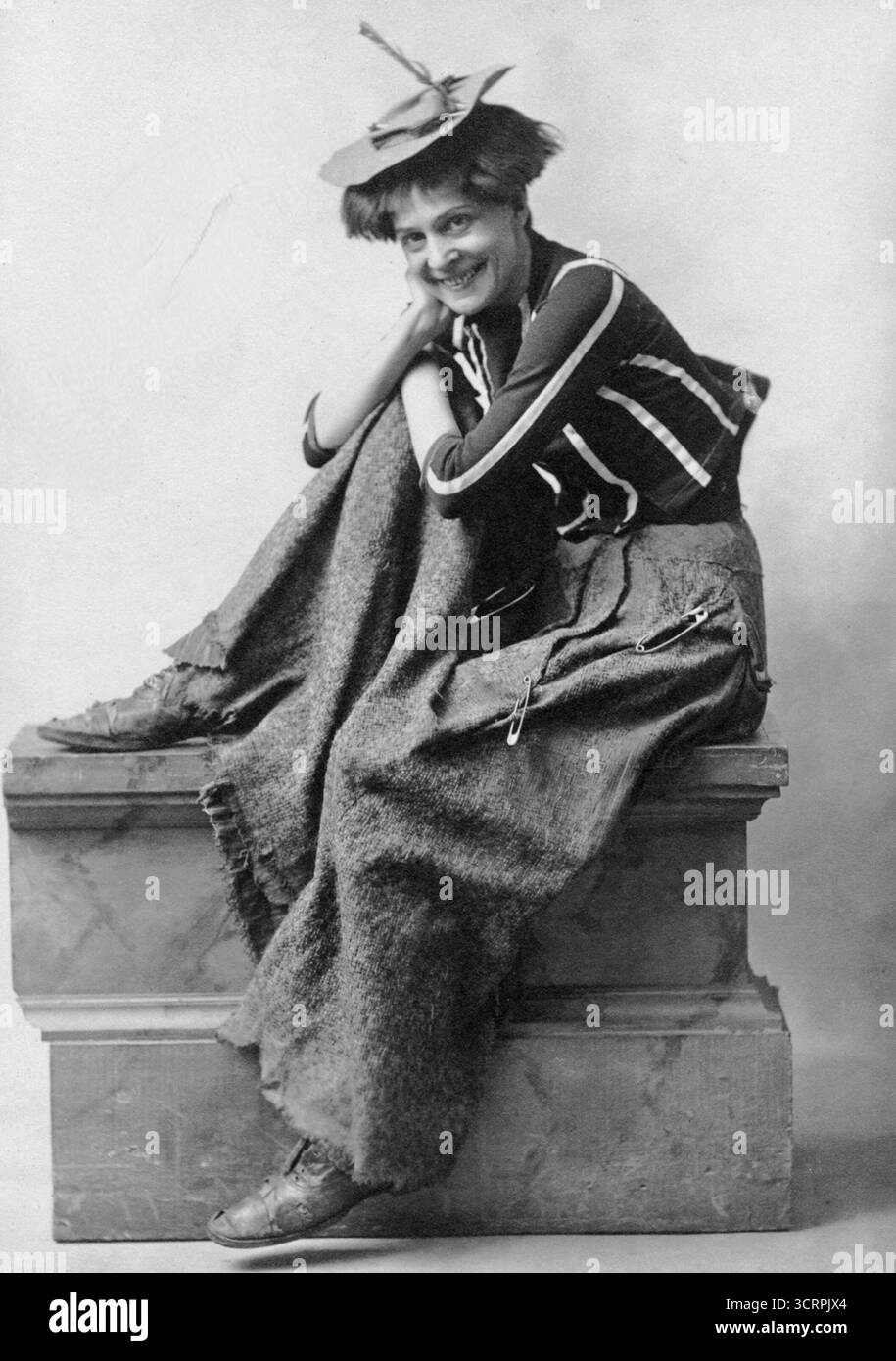 Burlesque entertainment Black and White Stock Photos & Images - Alamy