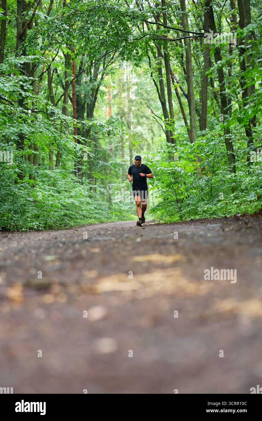 Ultra running race trail hi-res stock photography and images - Alamy