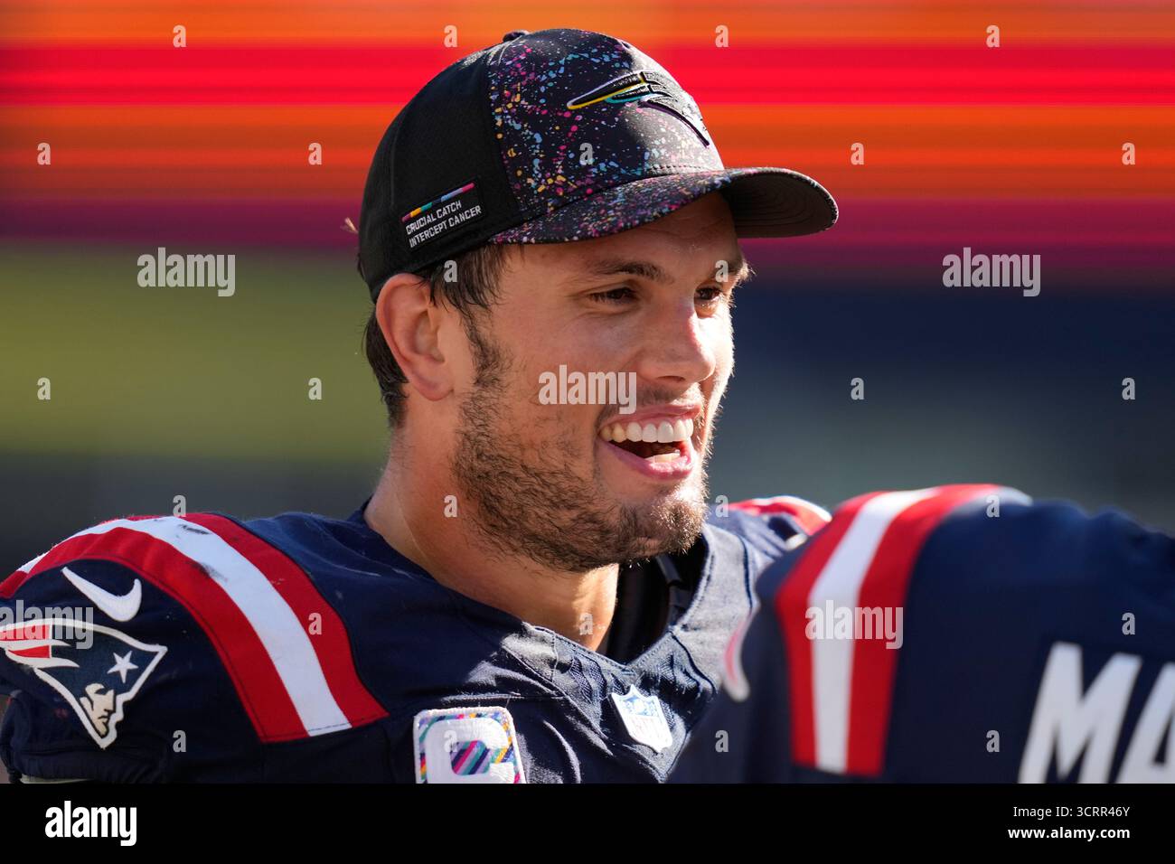 New England Patriots tight end Hunter Henry during an NFL football game ...