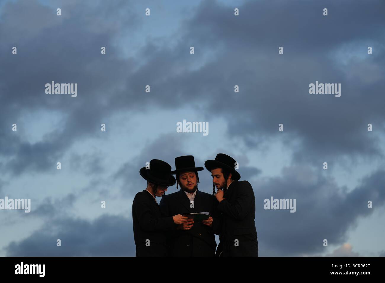 Ultra-Orthodox Jewish men of the Kiryat Sanz Hassidic sect participate ...