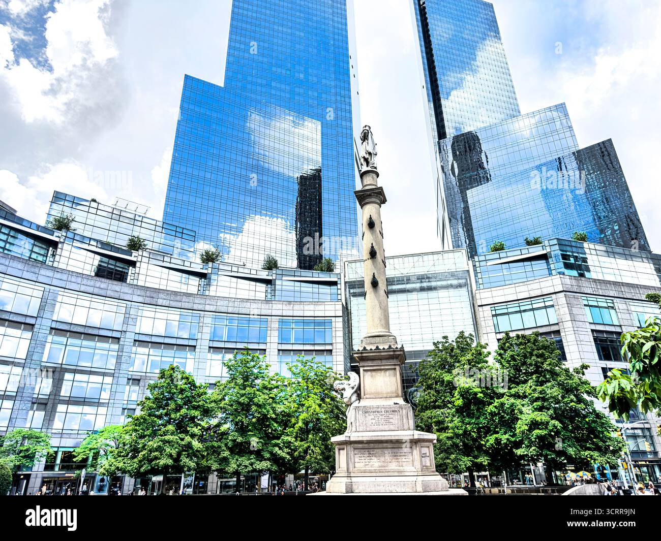 Deutsche Bank Center, building exterior to the left, Mandarin Oriental ...