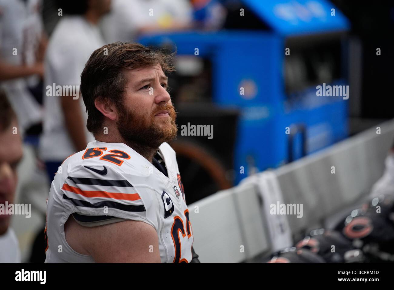 Chicago Bears guard Joe Thuney (62) before an NFL football game between ...