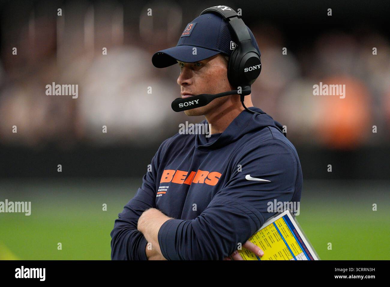Chicago Bears head coach Ben Johnson during an NFL football game ...