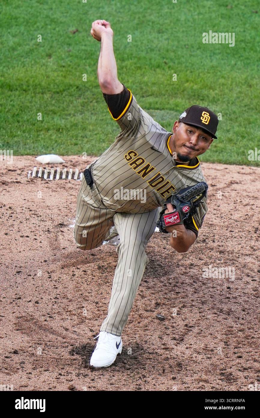 San Diego Padres' Jeremiah Estrada throws during the second inning of ...